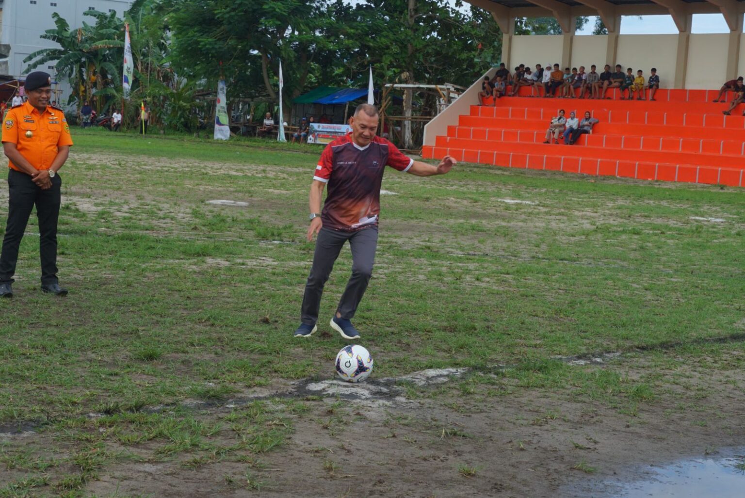 Wakil Bupati Natuna Secara Resmi Buka Liga Bunguran 2024 – PEMKAB NATUNA